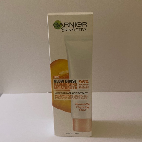 Skincare | Garnier Skinactive Glow Boost | Poshmark